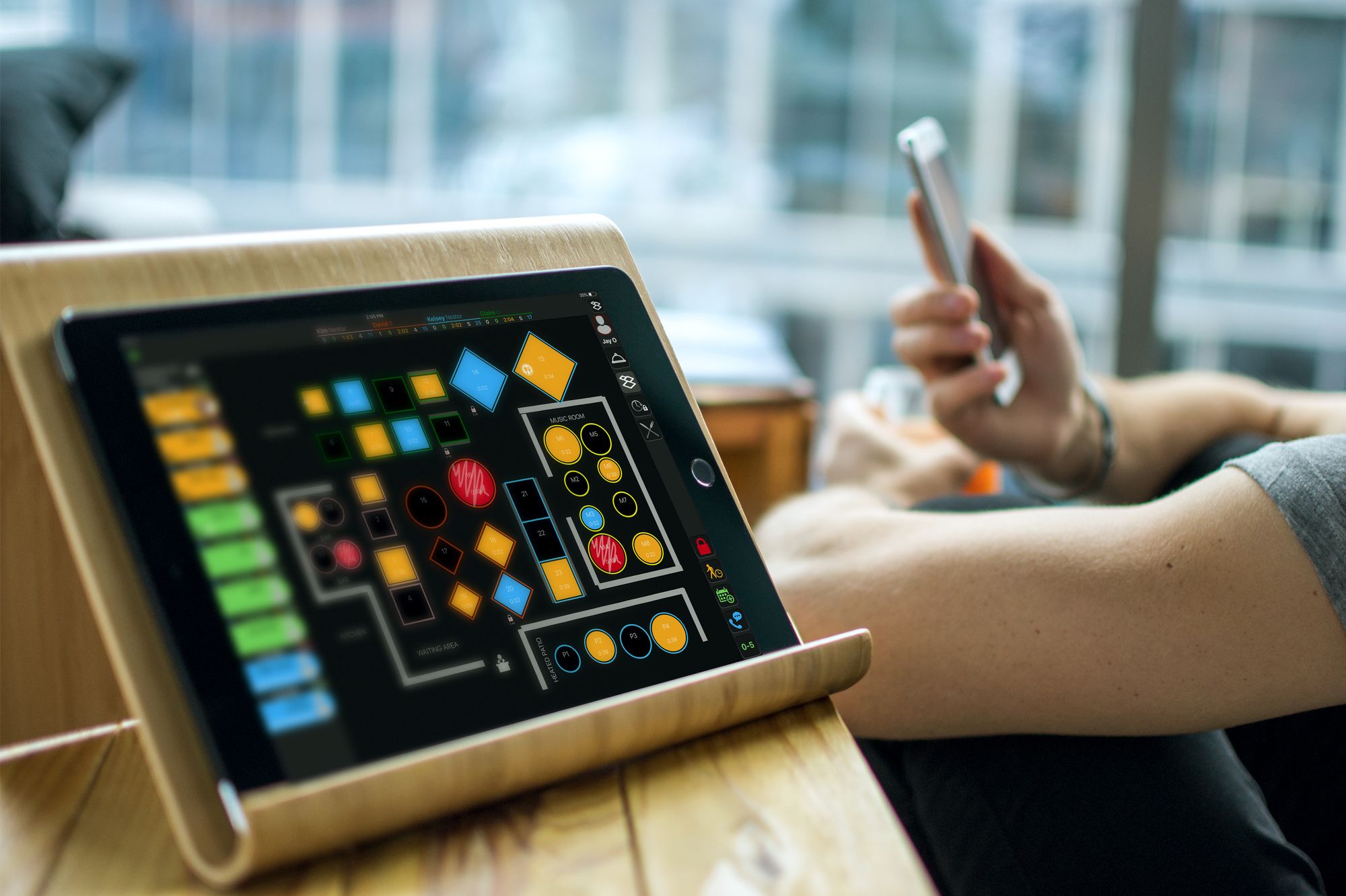 5 Ways a Restaurant Waitlist App Can Help Your Bottom Line